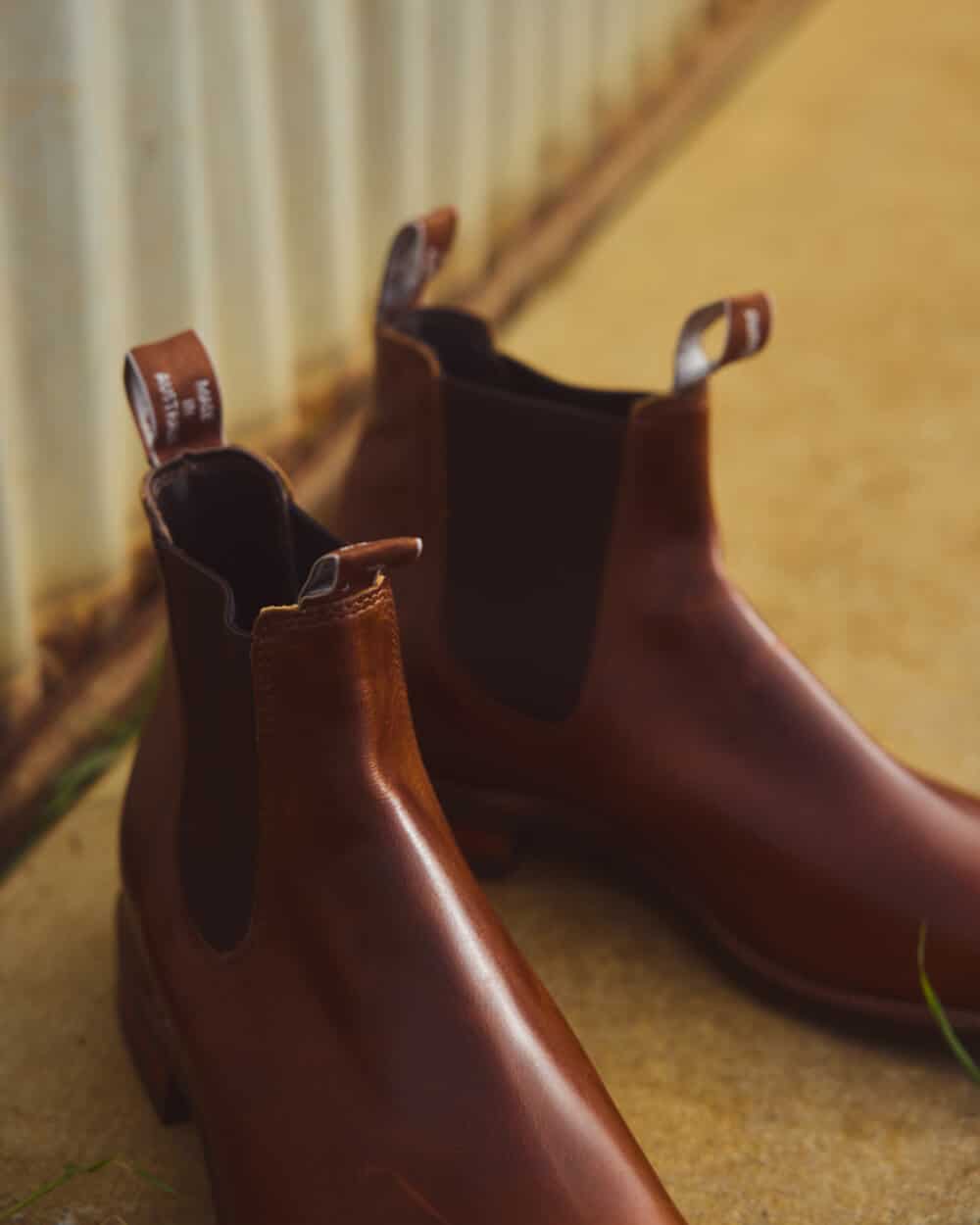 Men's Chelsea Boot Outfit Inspiration: 19 Modern Looks For 2025