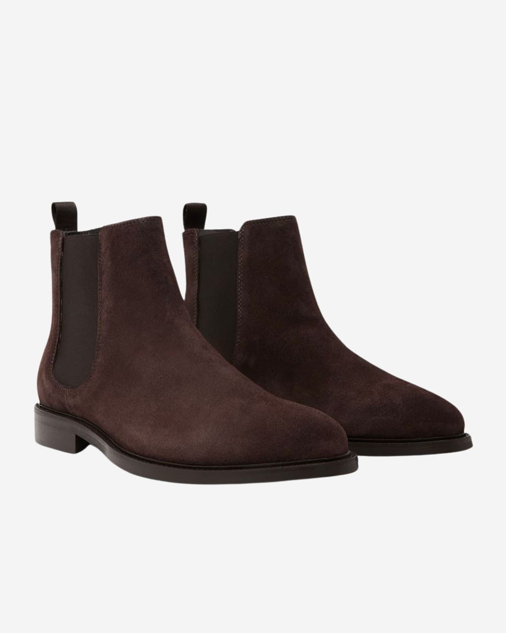Boots With A Suit: How To Get It Right (+16 Outfit Examples)