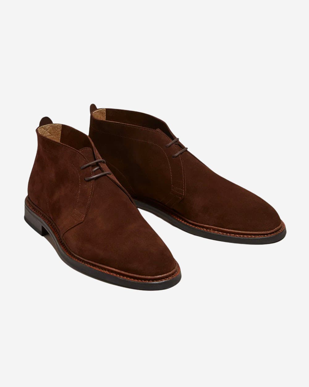 Boots With A Suit: How To Get It Right (+16 Outfit Examples)