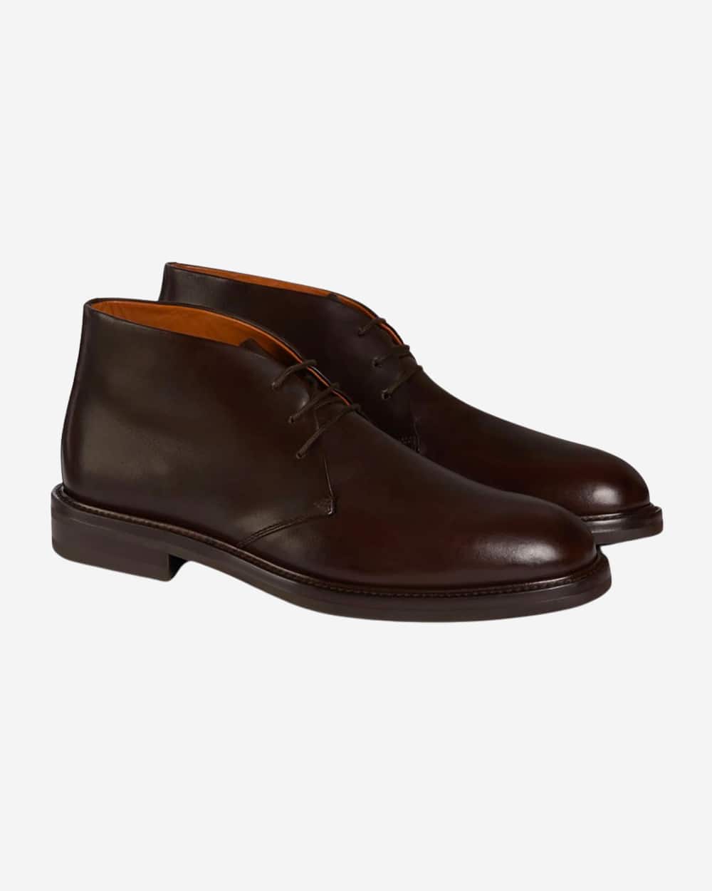Boots With A Suit: How To Get It Right (+16 Outfit Examples)