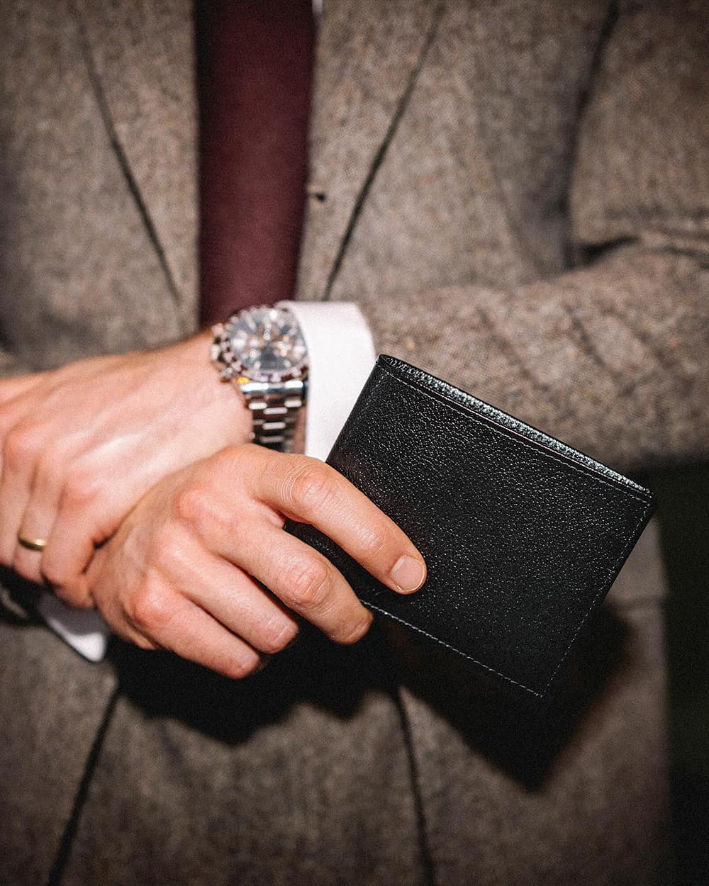 13 Luxury Wallet Brands Worth Of Your Cash (2025)