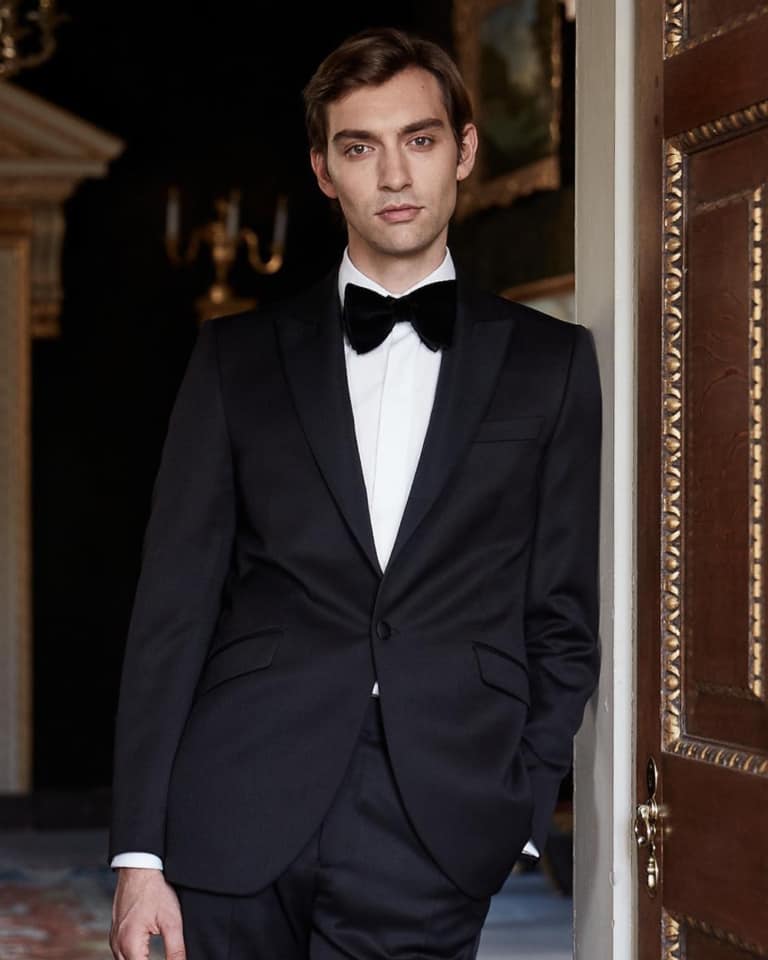 Black Tie Dress Code: The Right Way To Dress For It
