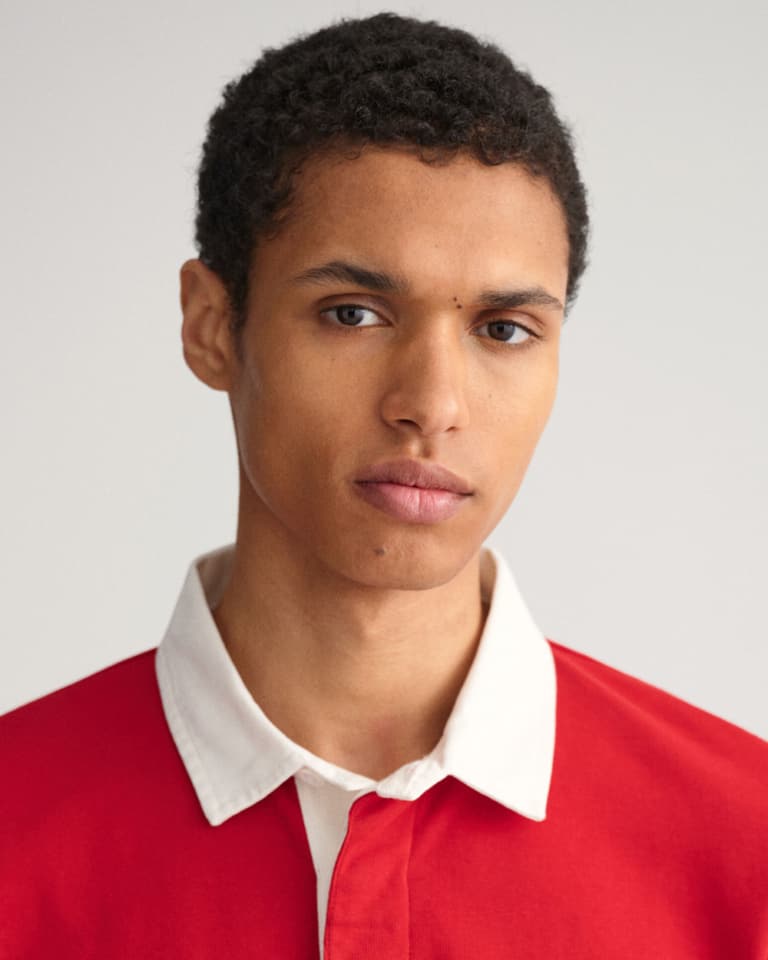 The Best Clothing Colours For Your Skin Tone (& Some To Avoid)