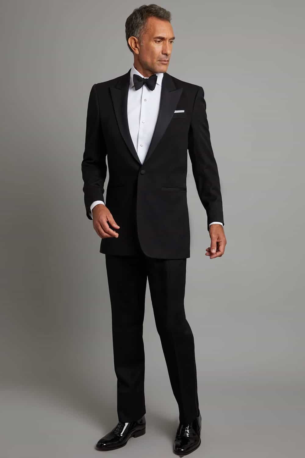 Men's Wedding Attire Guide: What To Wear (32 Outfits For 2025)