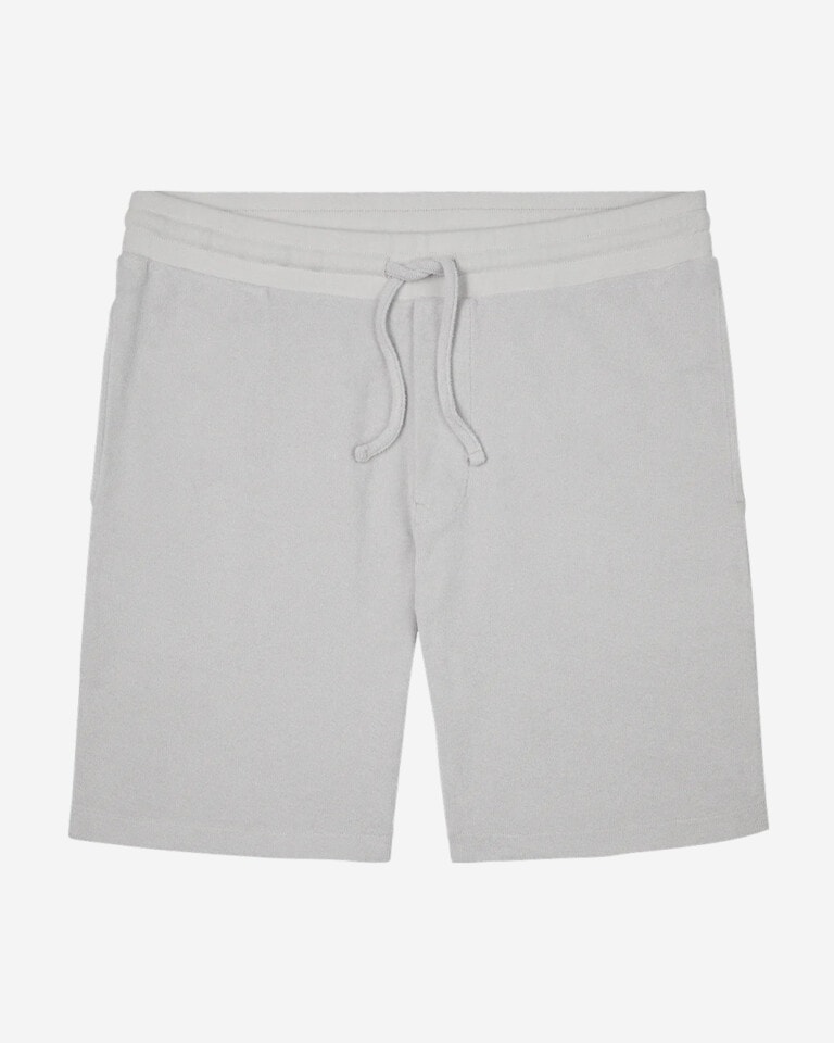 What Colour Shirts To Wear With Grey Shorts: 18 Outfit Ideas