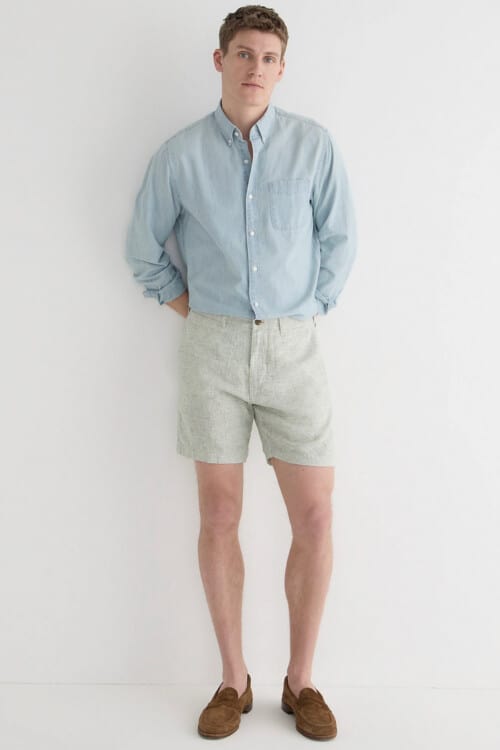 Green Shorts Outfits: 24 Examples & Shirt Colours That Go Best
