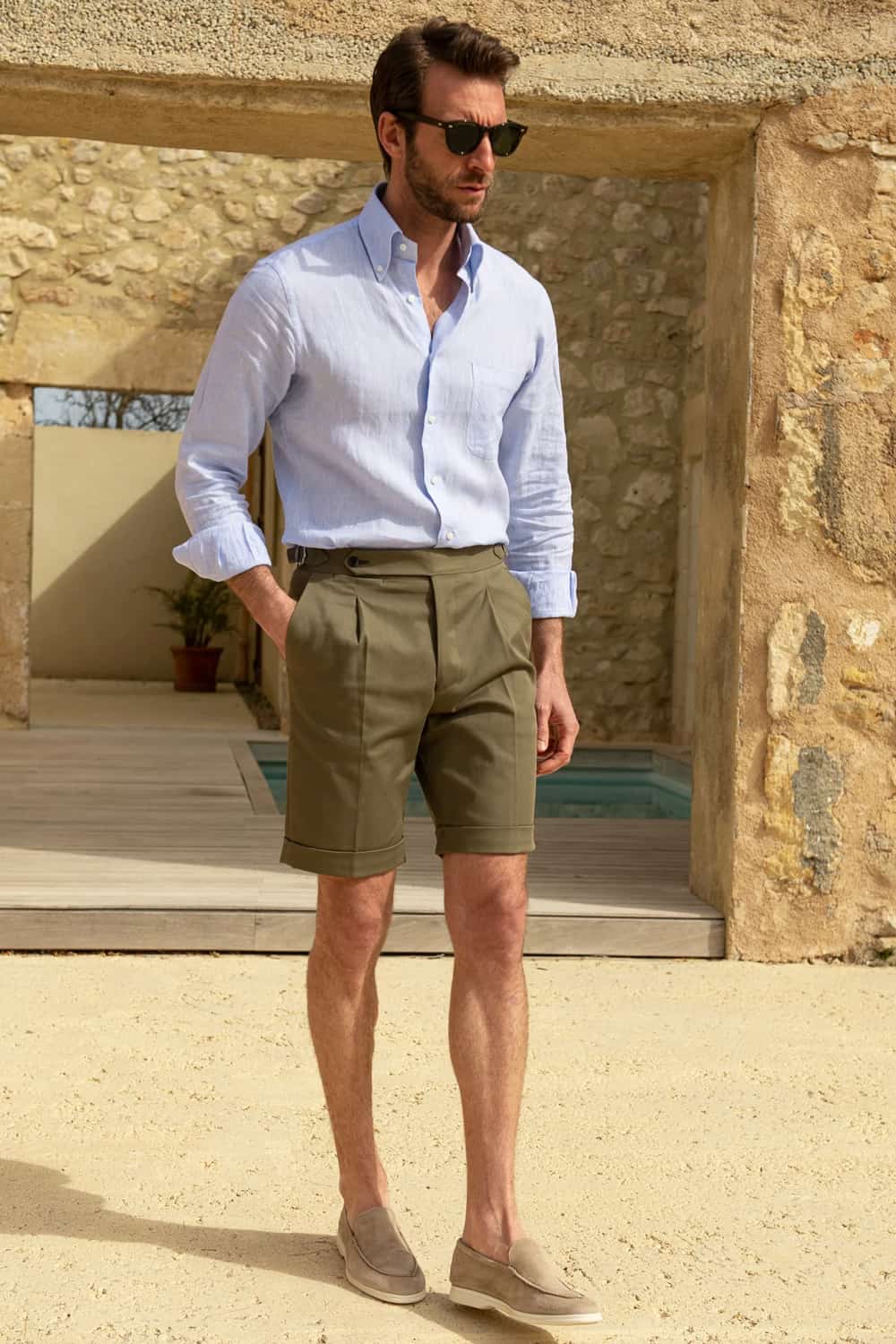 Green Shorts Outfits: 24 Examples & Shirt Colours That Go Best