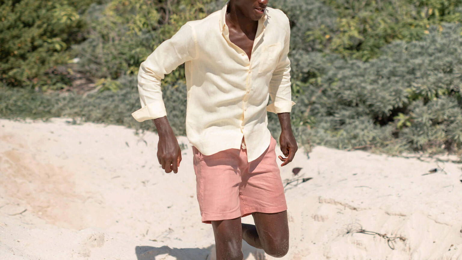 Pink Shorts Outfits: 21 Examples & Shirt Colours That Go Best