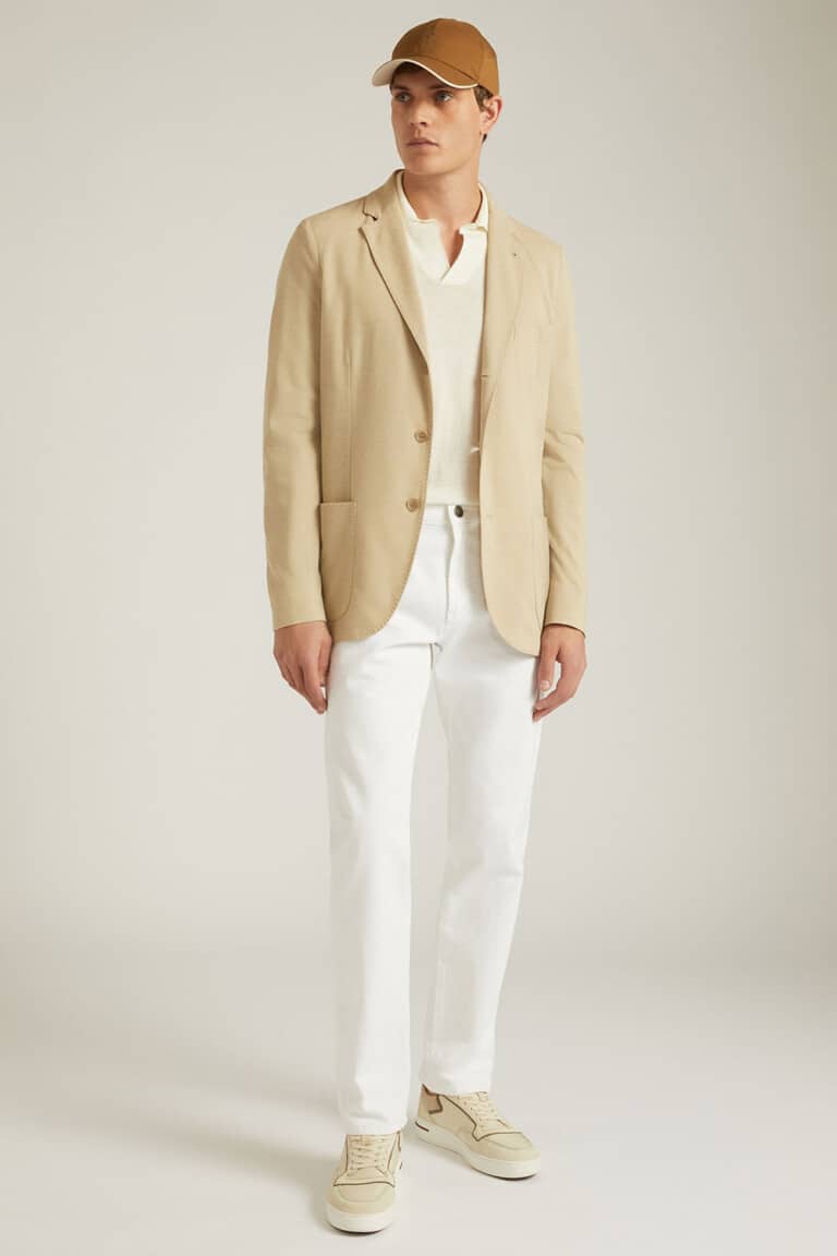 How To Wear A Blazer With Chinos: 18 Outfits That Get It Right