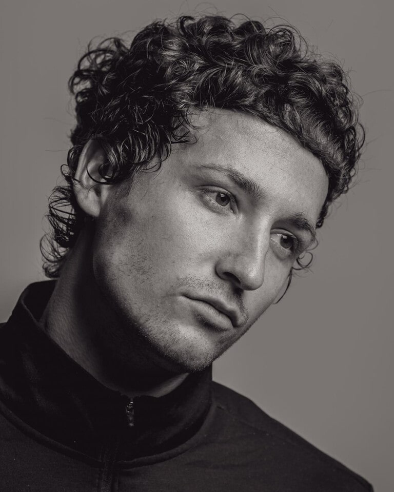 Men's Wolf Cut: What It Is & The 15 Coolest Styles For 2025