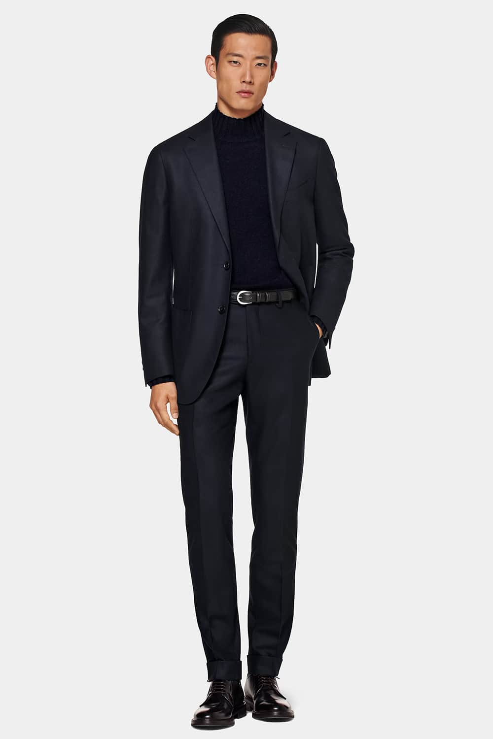 Suit With A Turtleneck: How To Get it Right In 2025 (19 Outfits)