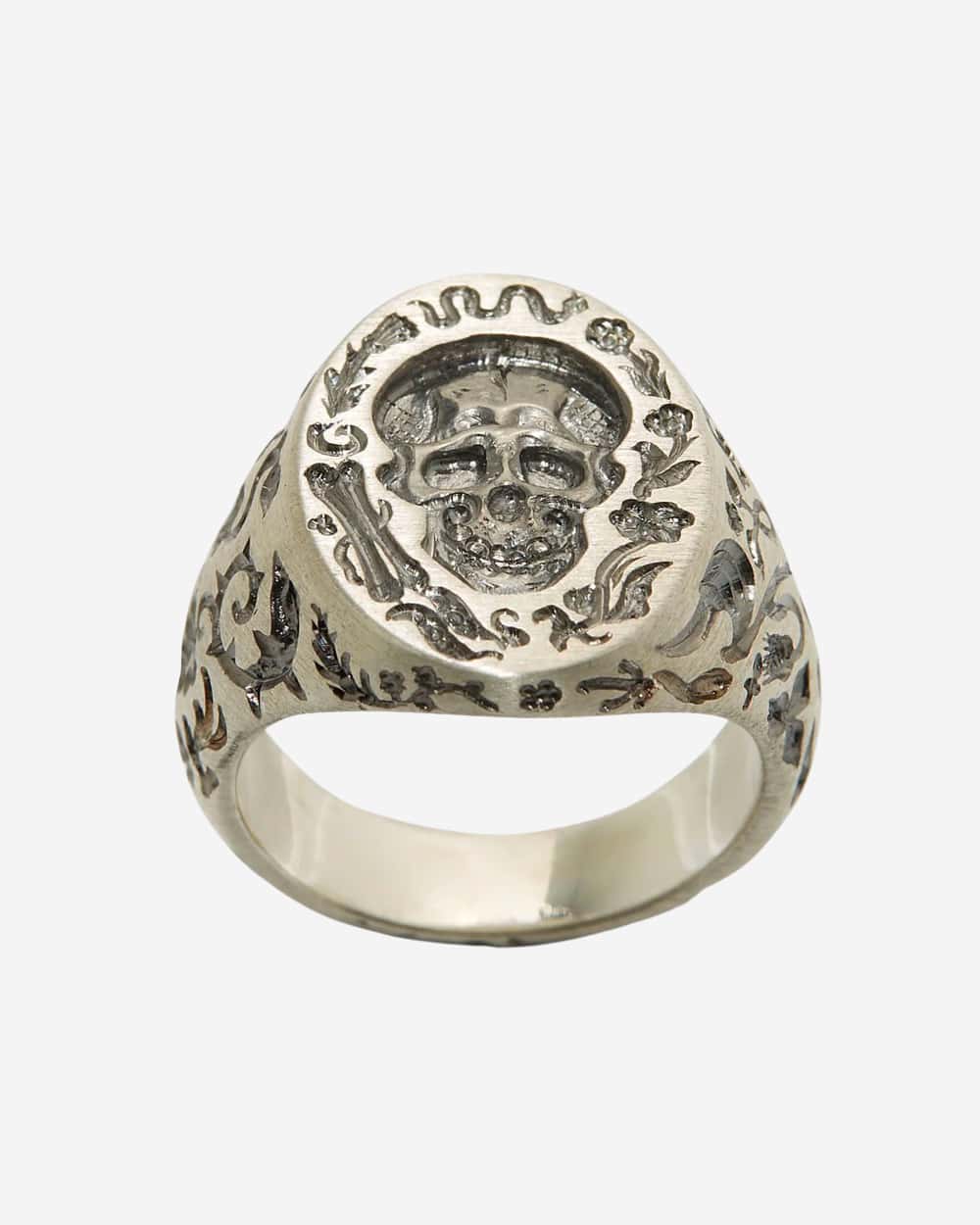 21 Luxury Jewelry Brands All Stylish Men Should Know (2025)