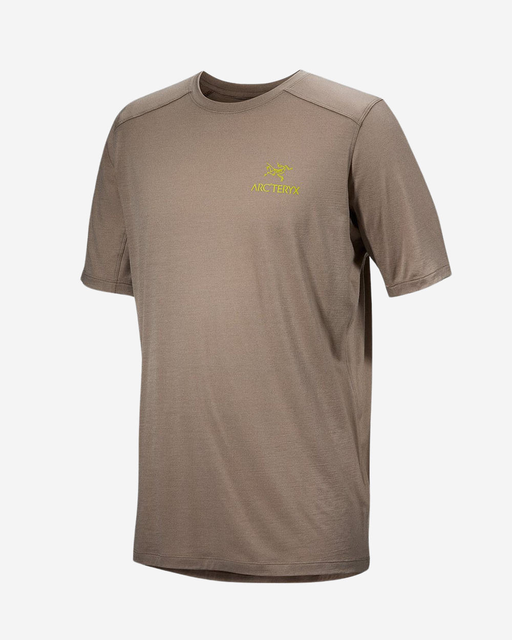 The 12 Biggest T-shirt Trends For Men In 2025