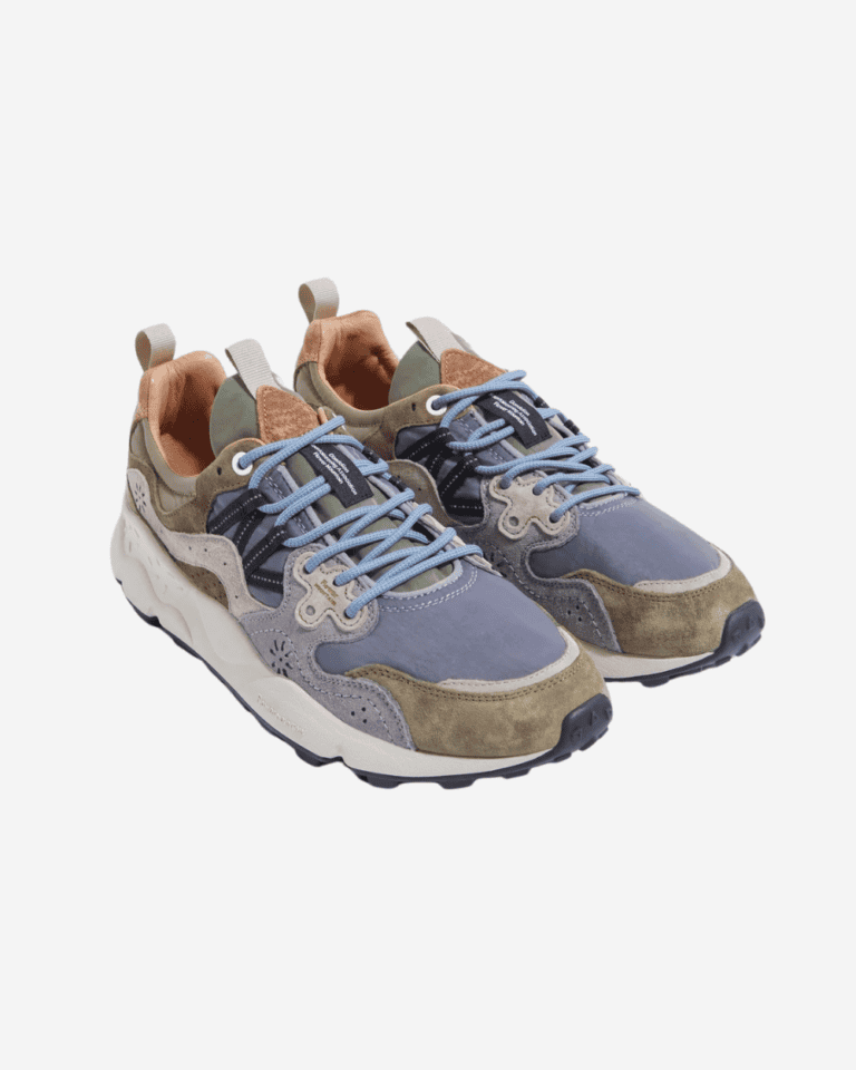 Flannel Over Hoodie: How To Master The Look + 11 Outfit Ideas